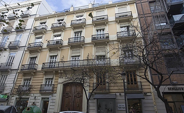 Calle Cirilo Amorós de Valencia | Quién vive en Cirilo Amorós, la calle con belleza burguesa ...